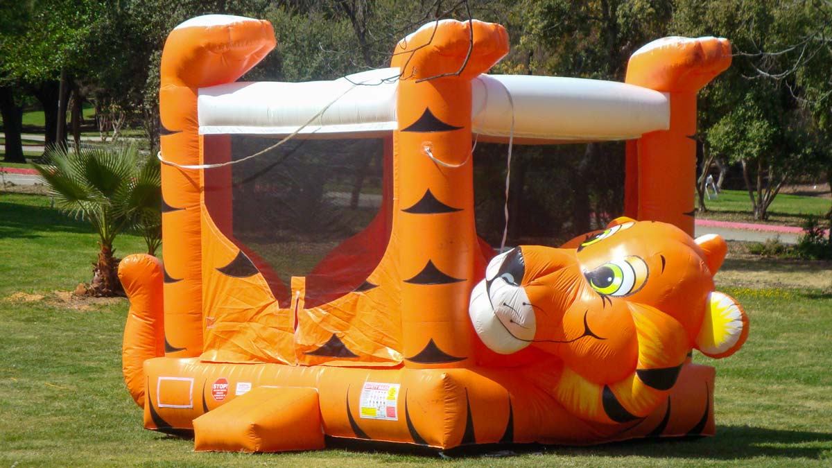 Event Planning with Inflatables: The Ultimate Guide for 2024 - Bounce ...