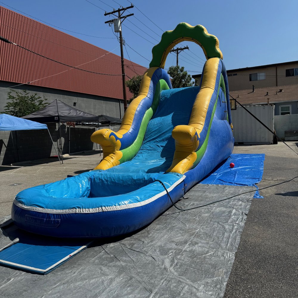 Spotting Red Flags with Commercial Inflatable Manufacturers - Bounce ...